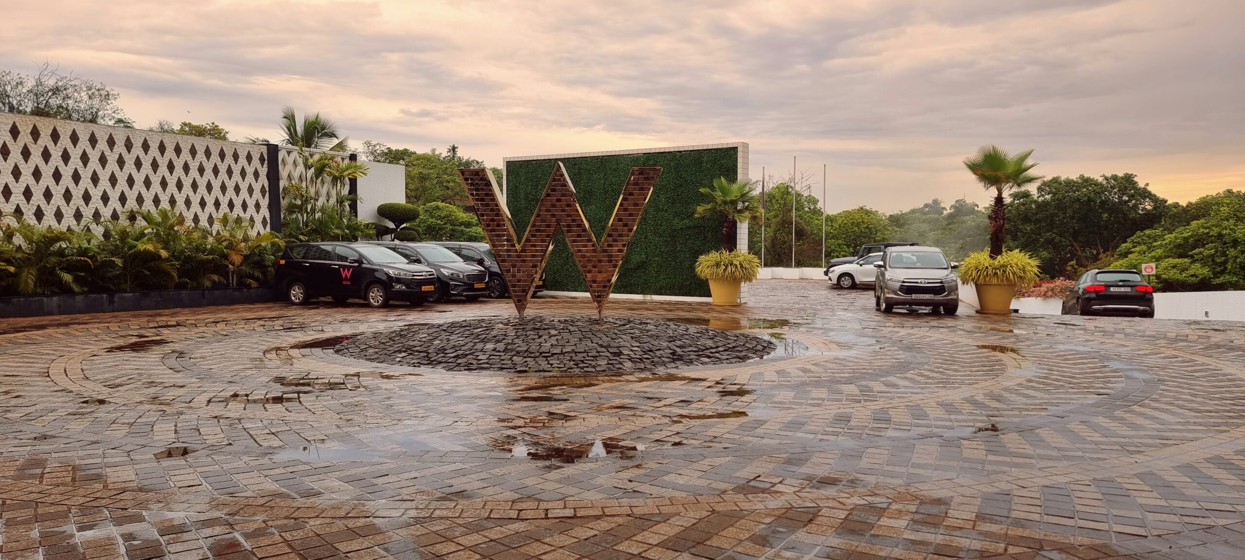 Hotel Room Review: W Goa India. - Wingtips