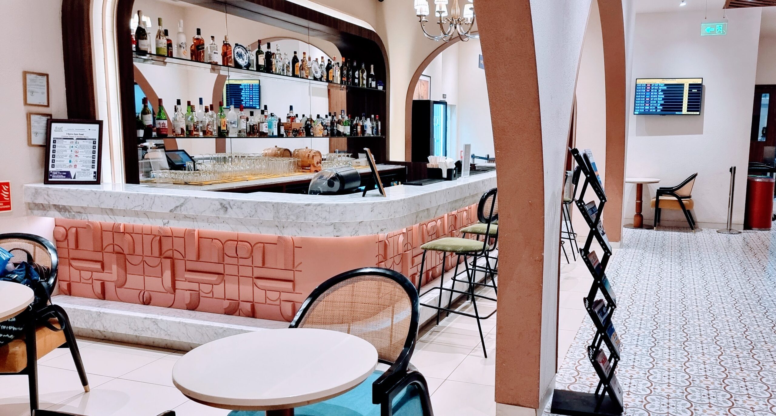 Review: Encalm Lounge Goa. - Whats The Point....?! - Wingtips