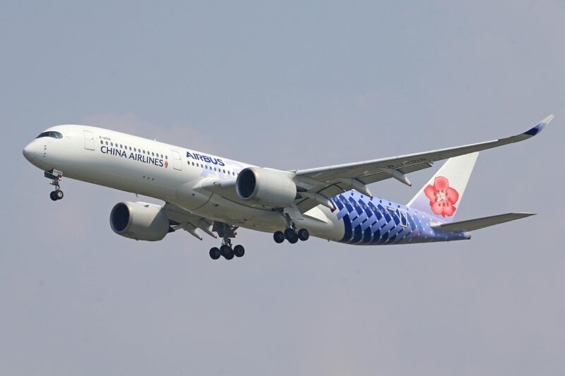 Dynasty Upgrade: China Airlines Locks In A350-1000s - Wingtips