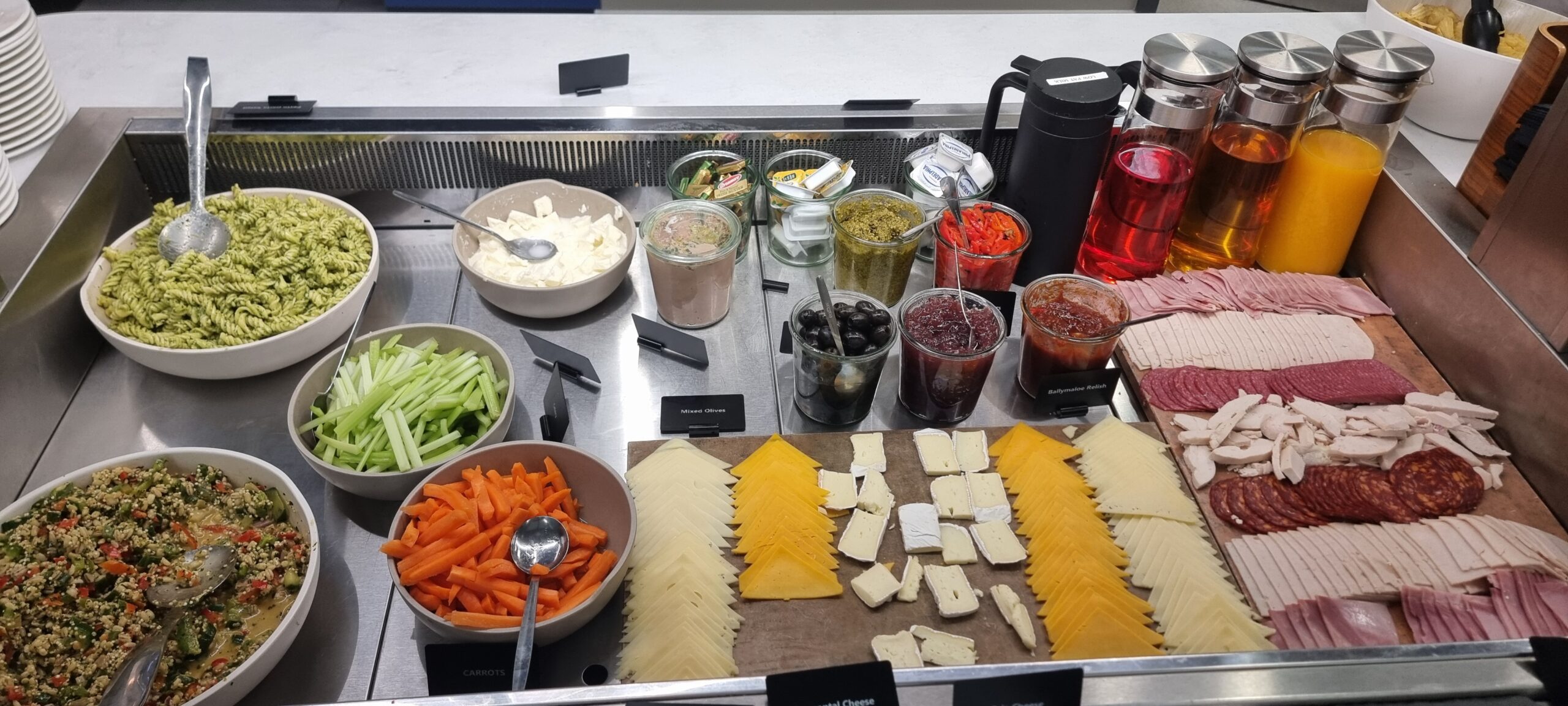 Review: The Liffey Lounge, Dublin Airport Terminal 2 - Wingtips