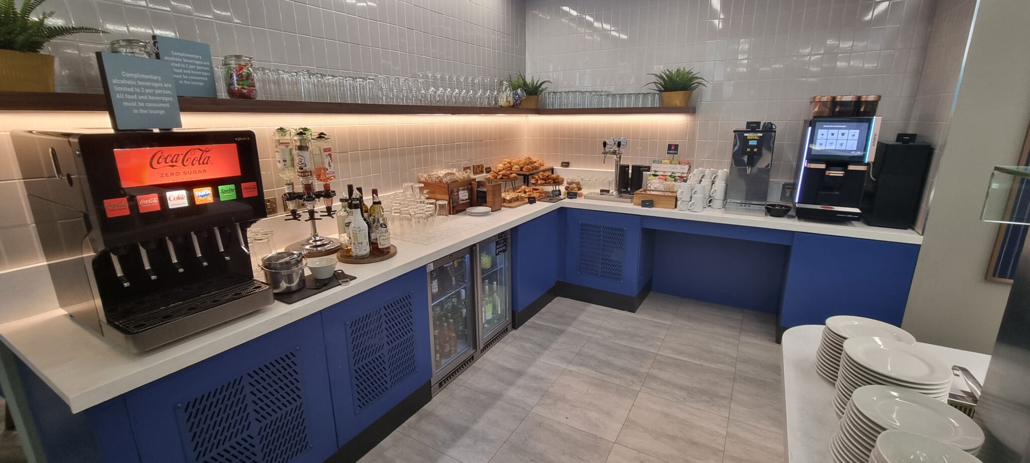 Review: The Liffey Lounge, Dublin Airport Terminal 2 - Wingtips