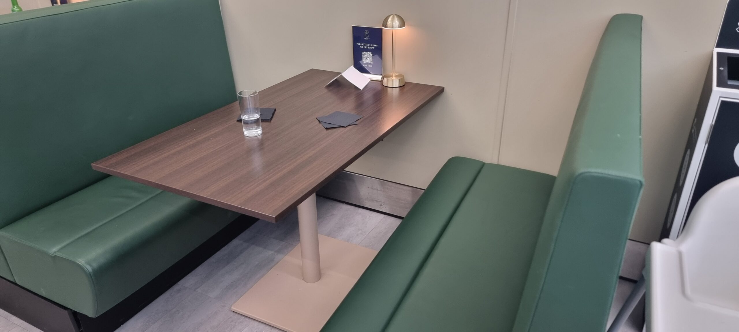 Review: The Liffey Lounge, Dublin Airport Terminal 2 - Wingtips