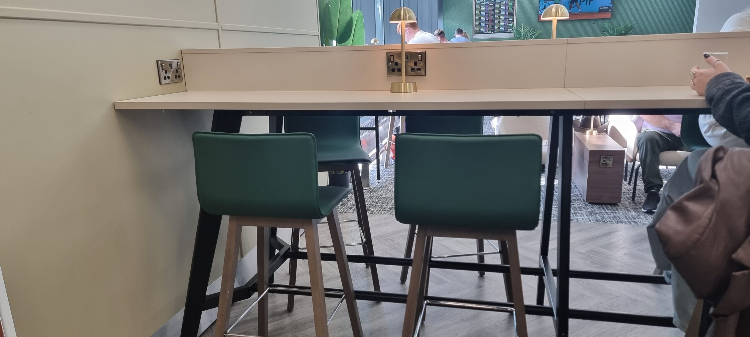 Review: The Liffey Lounge, Dublin Airport Terminal 2 - Wingtips